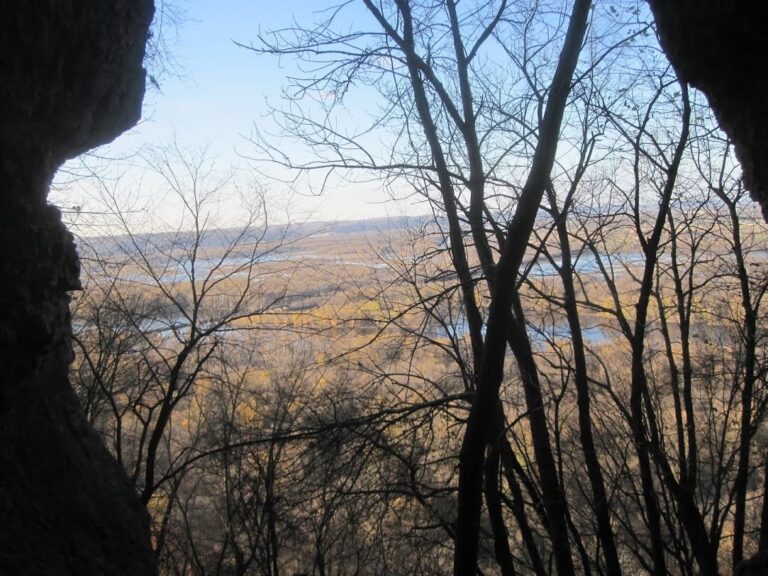 Wisconsin Discovery Areas - Driftless Karst Trail